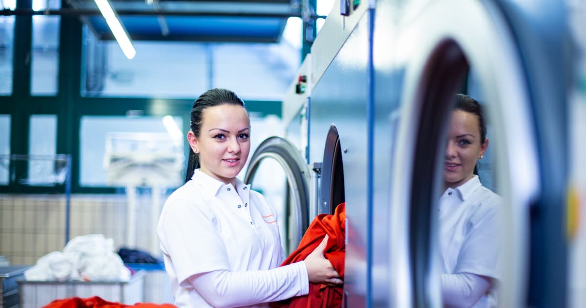 Fachmann/-frau Textilpflege EFZ · 100%